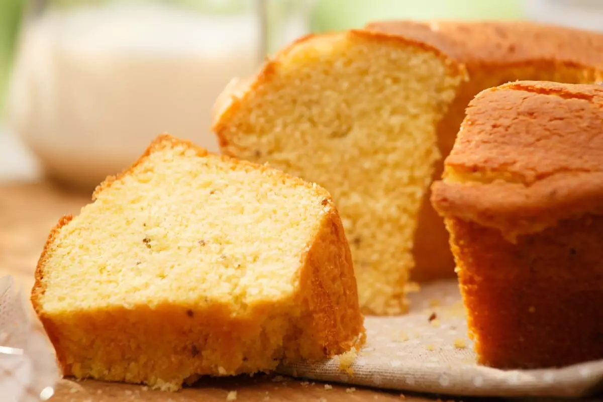 Como Fazer Bolo Simples e Delicioso